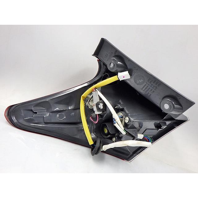 オーリス DBA-NZE181H 右テールランプ 81551-12C31 221028 ★送料無料(沖縄・離島は除く)★ : 釜屋ヤフー店 ...