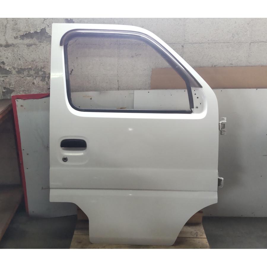 キャリイ 右 ドア スズキ キャリー DB52T 平成12年式 9296 0044 ホワイト 26U 68001-79A12 中古 ガラス レ ...