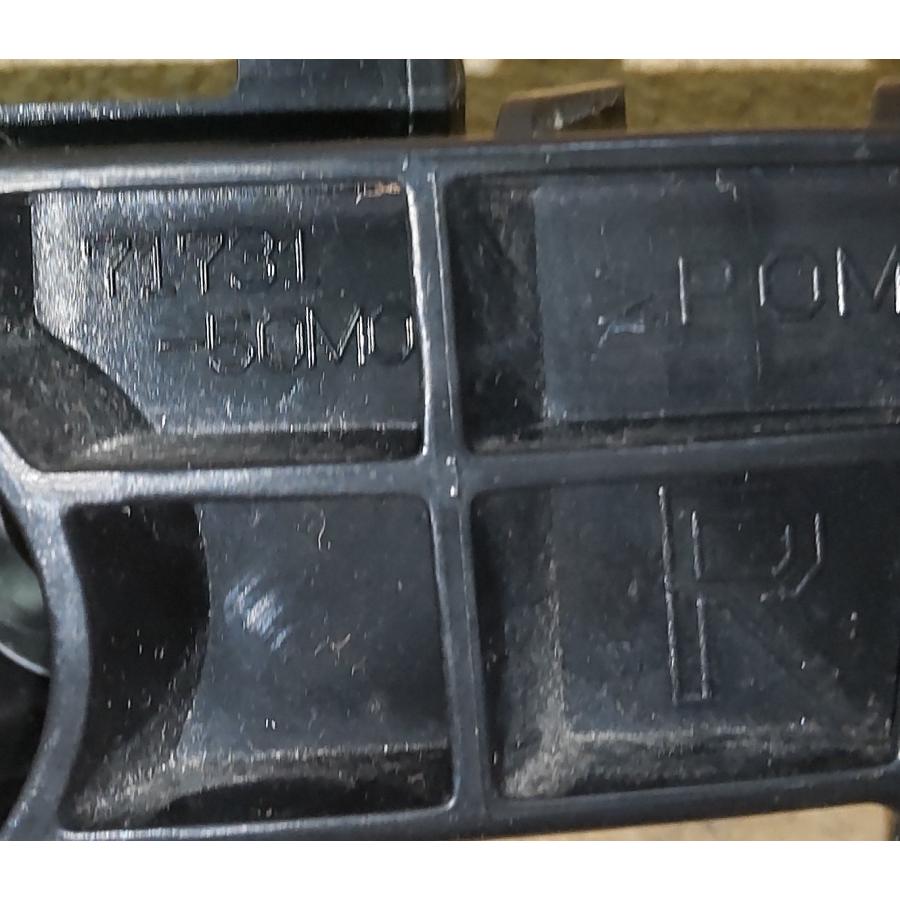 スズキ 左右 左 右 フロントバンパー サイドホルダ MRワゴン T 4WD MF33S 平成24年式 16708 0604 71731-50M0 71732-50M0 中古 : NEW X ...