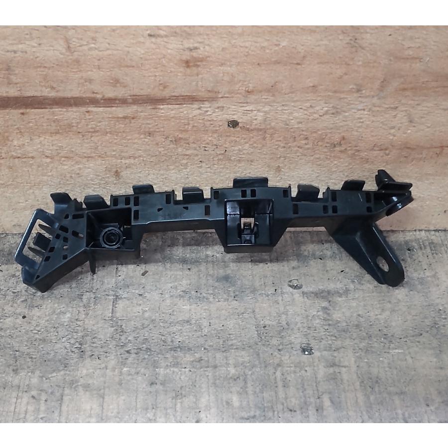 フィット 左右 フロントバンパー サイドスペーサー ホンダ GP6 平成26年式 17692 0007 T5A NF4S46 中古 : NEW ...