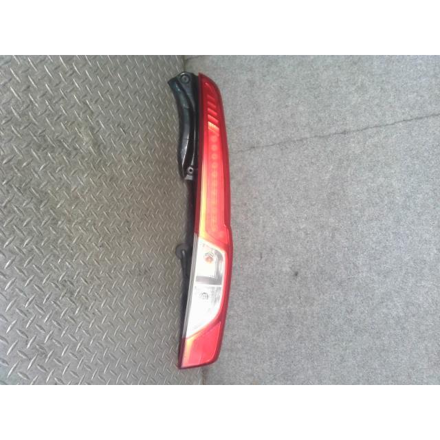 ムーヴ DBA-LA100S 右テールランプ 81550-B2530 : 国際オートパーツヤフー店 - 通販 - Yahoo!ショッピング