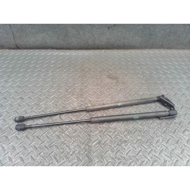 マーチ DBA-AK12 バックドアダンパー 90450-AZ025,90451-AZ025 : 国際オートパーツヤフー店 - 通販 - Yahoo!ショッピング