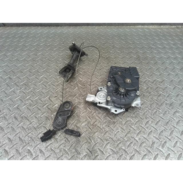 N-BOX N−BOX DBA-JF3 左パワースライドドアモーター 72050-TTA-902 : 国際オートパーツヤフー店 - 通販 ...