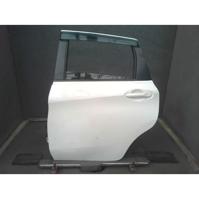 ノート DBA-E12 左RドアASSY H210A-3VAMA : 国際オートパーツヤフー店 - 通販 - Yahoo!ショッピング