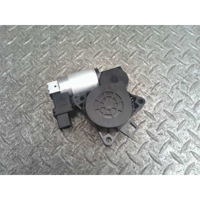 ベリーサ DBA-DC5W 右Fドアレギュレータ・モーター GJ6A-59-58XF : 国際オートパーツヤフー店 - 通販 - Yahoo!ショッピング