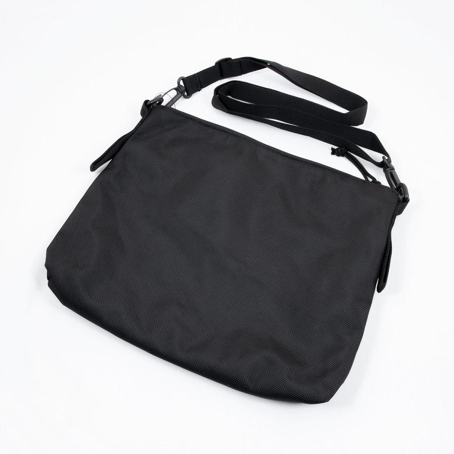 NEW ERA ニューエラ NEWERA サコッシュ 2.5L ブラック : 河童クラフトYahoo!店 - 通販 - Yahoo!ショッピング