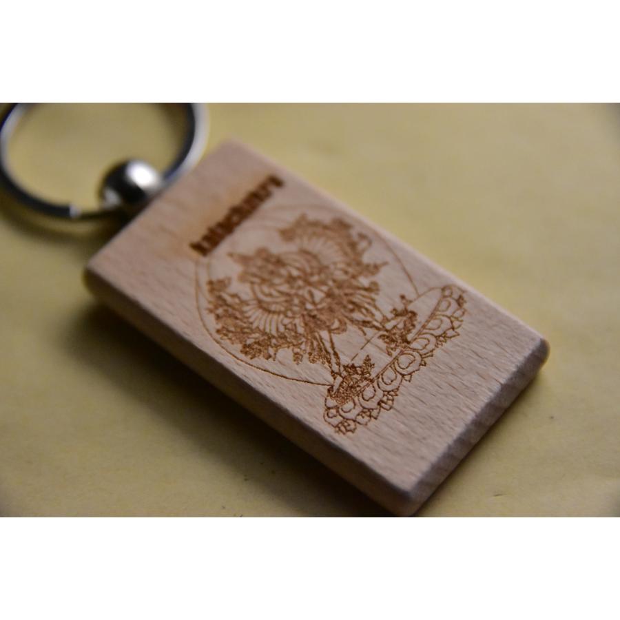 木彫りお守りキーホルダー チベット仏教 密教 カーラチャクラ 時輪仏 木札 護符 【送料無料】kw135 : KARMABAZARO - 通販 - Yahoo!ショッピング