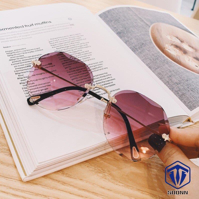 サングラス レディース 女性 ファッション小物 丸型 ヘキサゴン カラーレンズ ゴールドフレーム UV400 グラデーション バイカラー ブルー グレ :kato5 ...