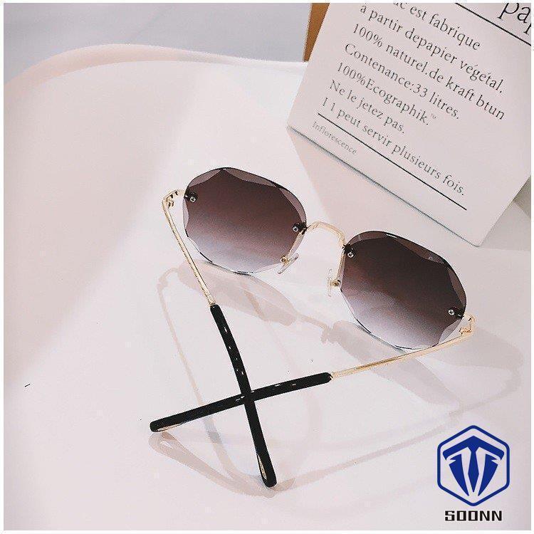 サングラス レディース 女性 ファッション小物 丸型 ヘキサゴン カラーレンズ ゴールドフレーム UV400 グラデーション バイカラー ブルー グレ :kato5 ...