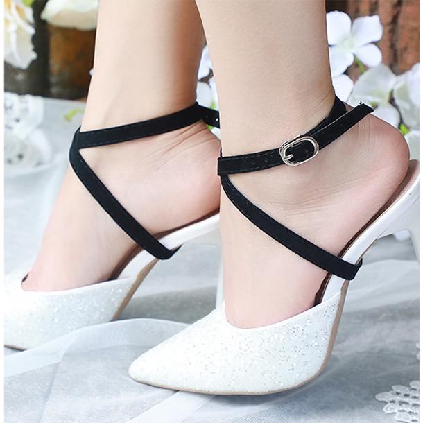 シューズストラップ 脱げ防止 パンプスベルト レディース用 シューズバンド 後付け 巻き付け ヒールストラップ 靴用品 くつ クツ レザー調 パンプス : zak-28071-1 ...