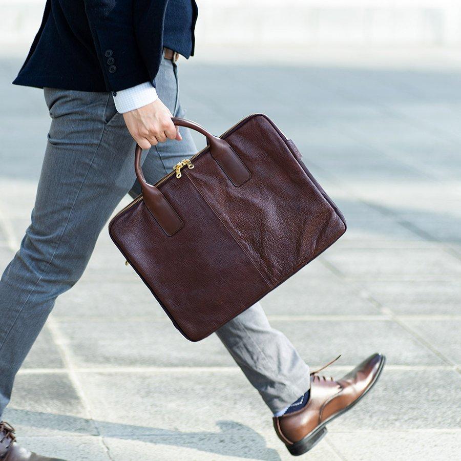 ビジネスバッグ ブリーフケース 小型 軽量 薄型 2way A4 ピッグスキン 豚革 日本製 AGILITY affa アジリティ アッファ ペガーズビジネス :0921-rs:革の物語 ...