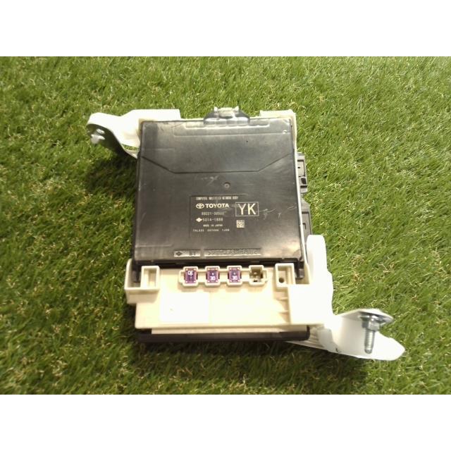 クラウン 6AA-AZSH21 ヒューズボックス A25A-FXS 090 美品 低走行 ドライバサイド ジャンクション ブロックASSY ...