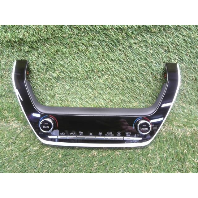 カローラクロス 3BA-ZSG10 A/Cスイッチパネル 2ZR-FAE 218 美品 低走行 55900-16480-B0 : 河村自動車 ...