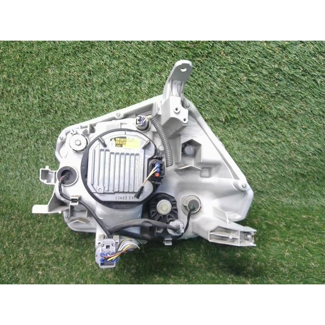 シエンタ DBA-NCP81G 右ヘッドライト 1NZ-FE 3R9 コイト 81110-52E50 :202303002410800:河村自動車工業 ヤフー店 - 通販 - Yahoo!ショッピング