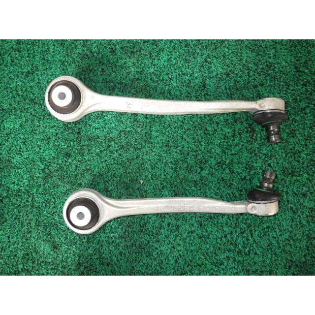 アウディ A4 DBA-8WCYRF 右Fアッパアーム CYR LY9T 2本セット クワトロ 4WD 8W0407506C ...