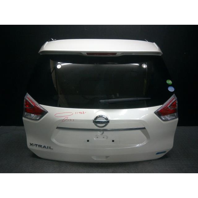 エクストレイル T32 リア ゲート バック ドア パネル 9001A-4CE3E QAB : 株式会社川島商会 ネット事業部 - 通販 - Yahoo!ショッピング