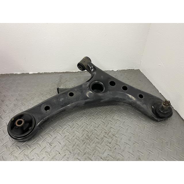 アイシス ZGM10G 右Fロアアーム 48068-29255 : 596020000051720 : 株式会社川島商会 ネット事業部 ...