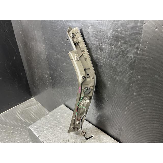 リーフ ZAA-ZE0 左 テール ランプ ライト 26555-3NA4B : 株式会社川島商会 ネット事業部 - 通販 - Yahoo!ショッピング