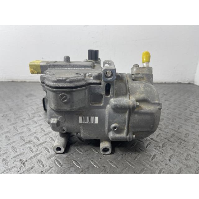 プリウス ZVW30 エアコン コンプレッサー 88370-47030 : 株式会社川島商会 ネット事業部 - 通販 - Yahoo!ショッピング