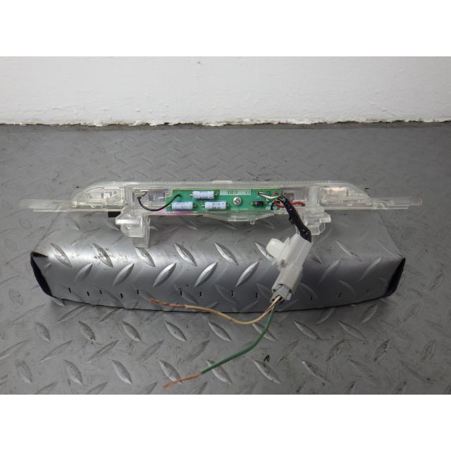 ポルテ NNP11 ハイマウント ストップ ランプ 81570-28210 : 株式会社川島商会 ネット事業部 - 通販 - Yahoo!ショッピング