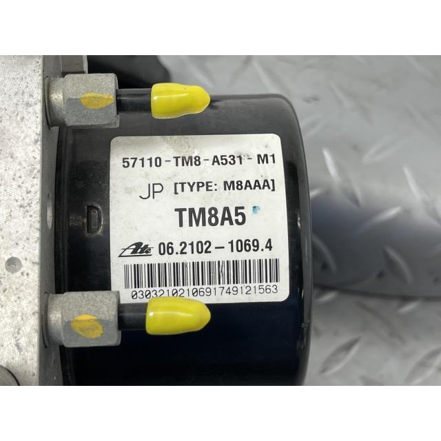 インサイト ZE2 ABSアクチュエーター 57110-TM8-A53 : 株式会社川島商会 ネット事業部 - 通販 - Yahoo!ショッピング