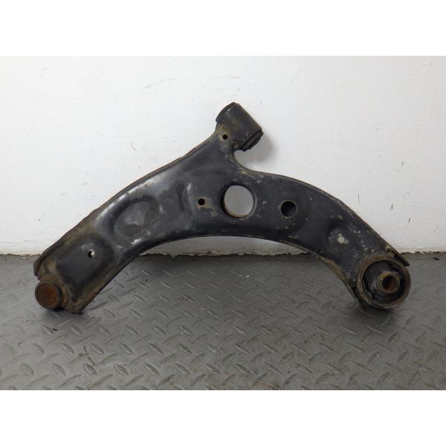 bB QNC21 右Fロアアーム 48068-B1030 : 株式会社川島商会 ネット事業部 - 通販 - Yahoo!ショッピング