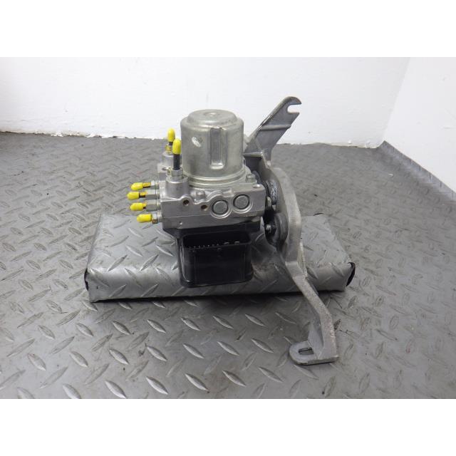 ステップワゴン RG1 ABSアクチュエーター 57110-SLJ-013 : 株式会社川島商会 ネット事業部 - 通販 - Yahoo!ショッピング