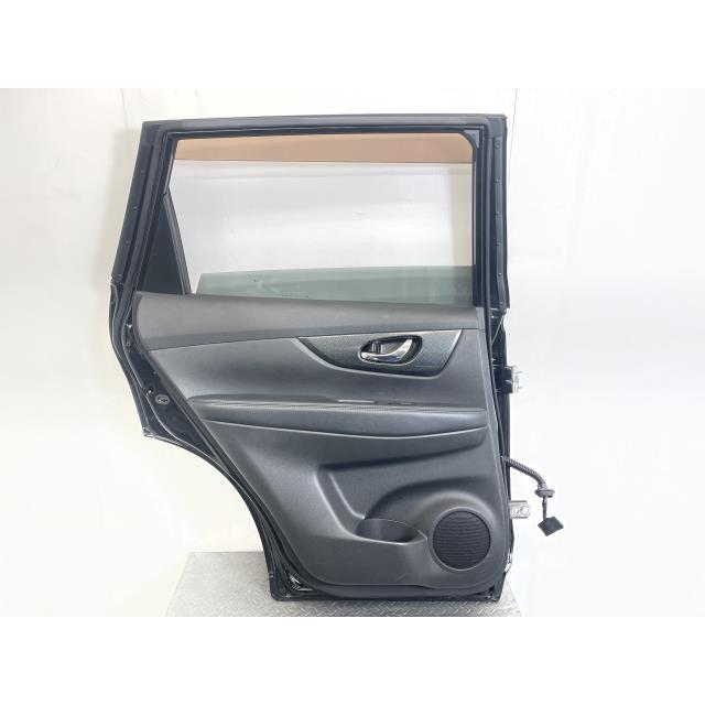 エクストレイル NT32 左 リア ドア パネル H210A-4CAMA G41 : 株式会社川島商会 ネット事業部 - 通販 - Yahoo!ショッピング