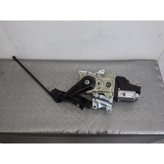 アルファード 6AA-AYH30W パワートランク・バックドアモーター 427110-10840 : 株式会社川島商会 ネット事業部 - 通販 - Yahoo!ショッピング