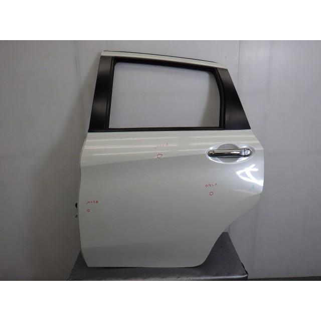 ノート E12 左 リア ドア パネル H210A-3VAMA QAB : 株式会社川島商会 ネット事業部 - 通販 - Yahoo!ショッピング