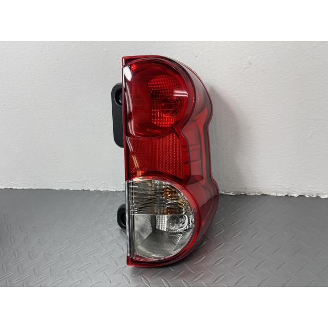 NV200バネット VM20 右 テール ランプ ライト 26550-JX00A : 株式会社川島商会 ネット事業部 - 通販 - Yahoo ...