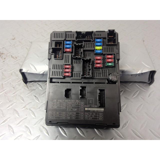 マーチ K13 ヒューズボックス 24311-1HA0A : 株式会社川島商会 ネット事業部 - 通販 - Yahoo!ショッピング