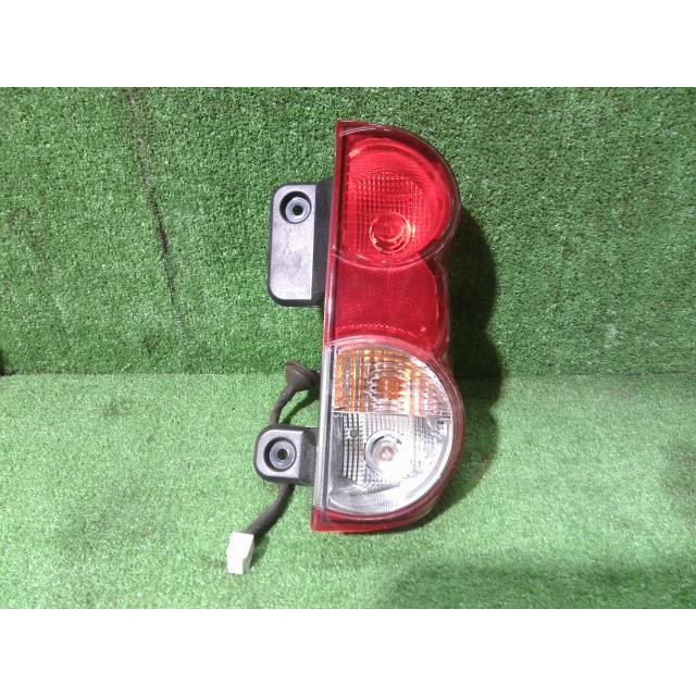 NV200バネット DBF-VM20 右テールランプ : 啓愛社 千葉リサイクル工場 - 通販 - Yahoo!ショッピング