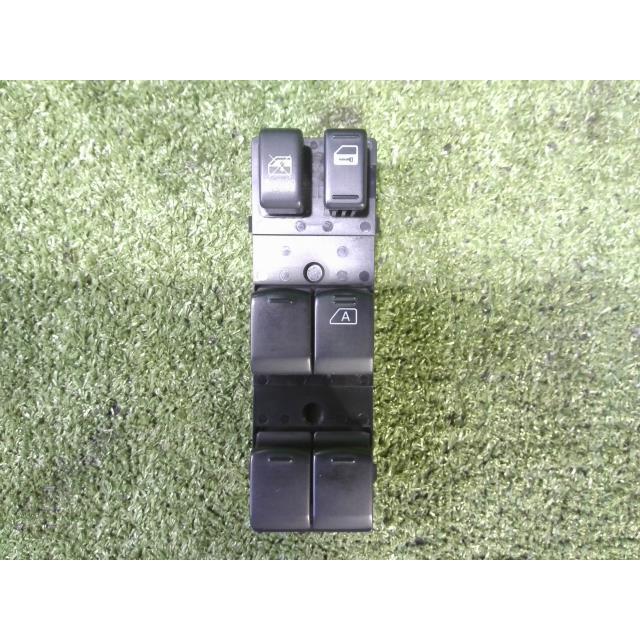 エクストレイル DBA-NT31 パワーウインドウスイッチ : 啓愛社 横浜(金沢)リサイクル工場 - 通販 - Yahoo!ショッピング