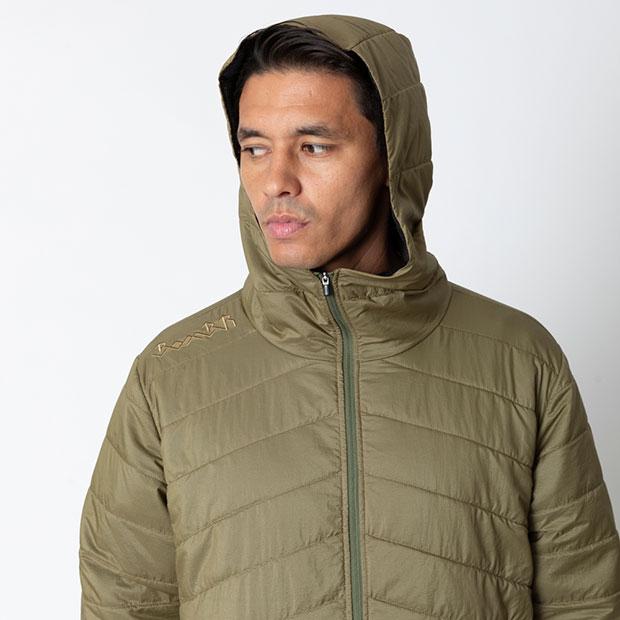 BomBR アクティブホロウキルトジャケット　【ATHLETA|アスレタ】サッカーフットサル防寒ウェアーbr0310 ATHLETA（アスレタ） BomBR アクティブホロウキルトジャケット