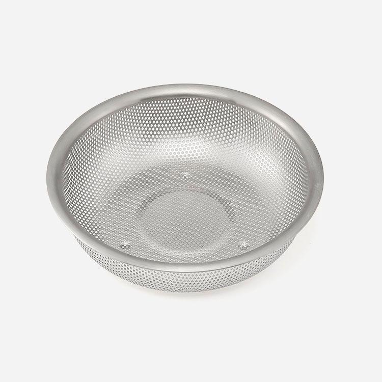 KEYUCA キッチン用品 調理器具 調理用具 ステンレス 水切り ざる 無地[Looza パンチングストレーナー浅 17cm ケユカ] : KEYUCA Yahoo!ショッピング店 - 通販 ...