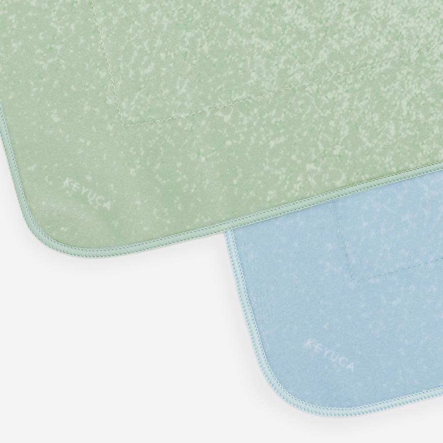 KEYUCA ペットボトルカバー 保冷 ペットボトル ケース ホルダー 結露対策 たためる 持ち運び シンプル ｜ 巻くだけ保冷クロス 30×30cm KEYUCA(ケユカ) : KEYUCA ...