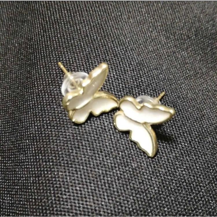 両耳ピアス 蝶々 バターフライ模様 すてきピアス S925銀 レディースピアス : KGT貿易ストア - 通販 - Yahoo!ショッピング