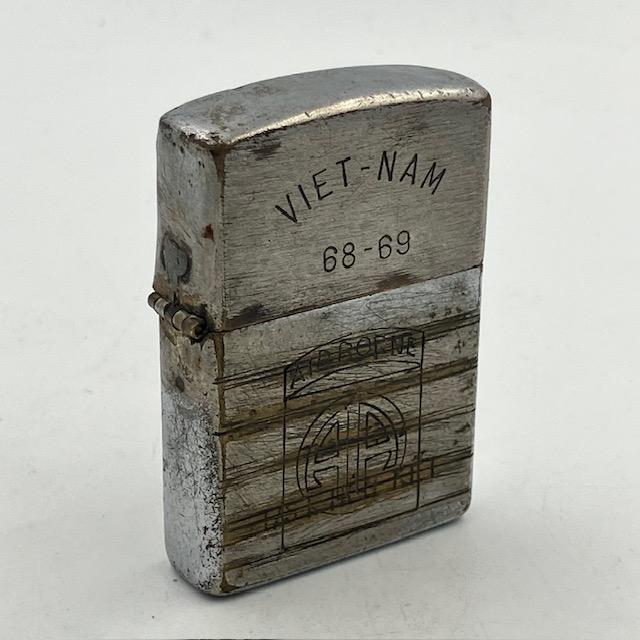 ZIPPO ベトナム 1968年 第82空挺師団（82nd Airborne Division） ビンテージ ジッポー ベトナムジッポー中古 動作確認済み : KIC GARAGE ヤフー店 ...