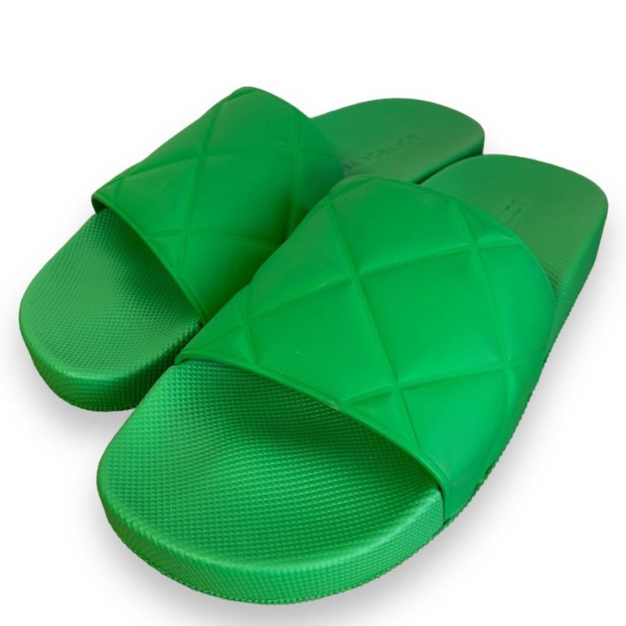 未使用 BOTTEGA VENETA ボッテガヴェネタ Slider Quilted Rubber Pool Slides スライダーサンダル ...