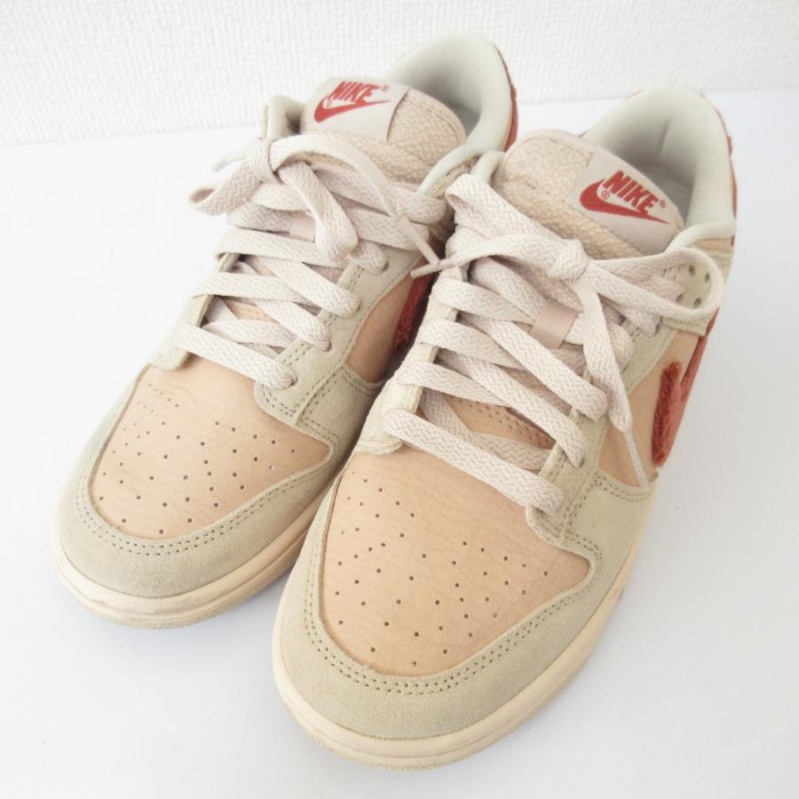 NIKE（ナイキ） 良品 DUNK LOW Plush Swoosh ダンク ロー プラッシュ スウッシュ スニーカー DZ4706-200 ...
