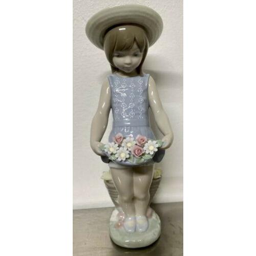 LLADRO リヤドロ MINT! DAISA "Flowers On The Lap" #1284 RETIRED Figurine. : 華商店 - 通販 - Yahoo!ショッピング
