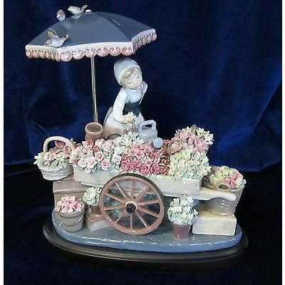LLADRO（リヤドロ） LLADRO FLOWERS OF THE SEASON WOMAN FIGURINE #1454 BRAND ...