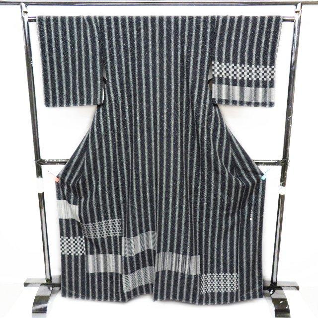 付下げ 付け下げ 訪問着 未使用 正絹 袷 フォーマル 作家物 落款 割付文様 市松 鱗 霰 黒色 身丈163.5cm 裄65cm L きもの北條 A910-10 :A910-10:着物 中古 ...