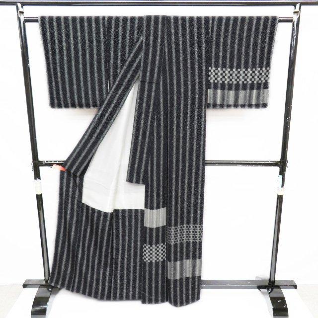 付下げ 付け下げ 訪問着 未使用 正絹 袷 フォーマル 作家物 落款 割付文様 市松 鱗 霰 黒色 身丈163.5cm 裄65cm L きもの北條 A910-10 :A910-10:着物 中古 ...