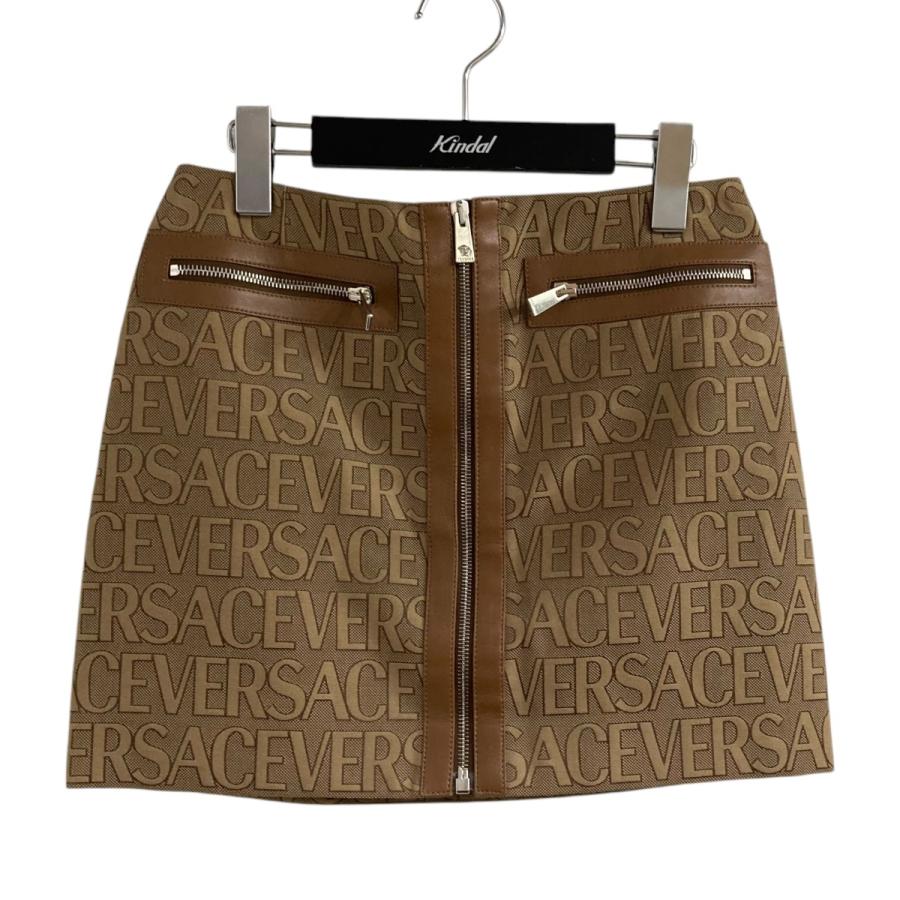 VERSACE 【値下げ】VERSACE ロゴジャガードミニスカート 1010926 キャメル サイズ：36 (EC) : カインドオルYahoo!店 - 通販 - Yahoo!ショッピング