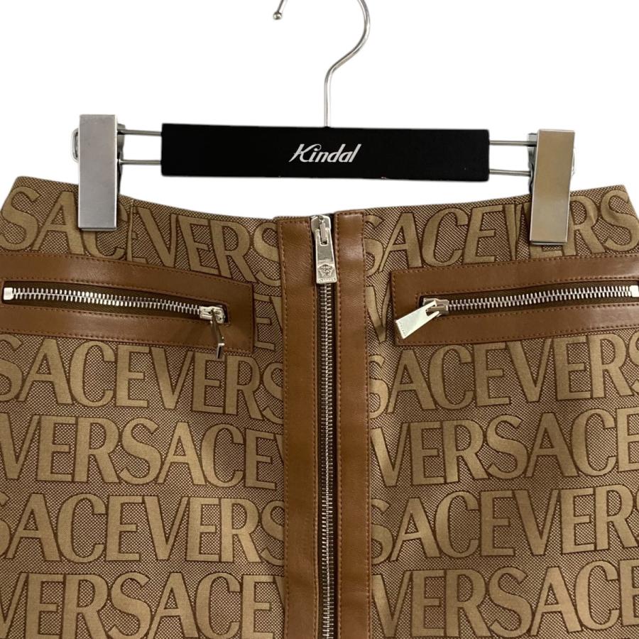 VERSACE 【値下げ】VERSACE ロゴジャガードミニスカート 1010926 キャメル サイズ：36 (EC) : カインドオルYahoo!店 - 通販 - Yahoo!ショッピング