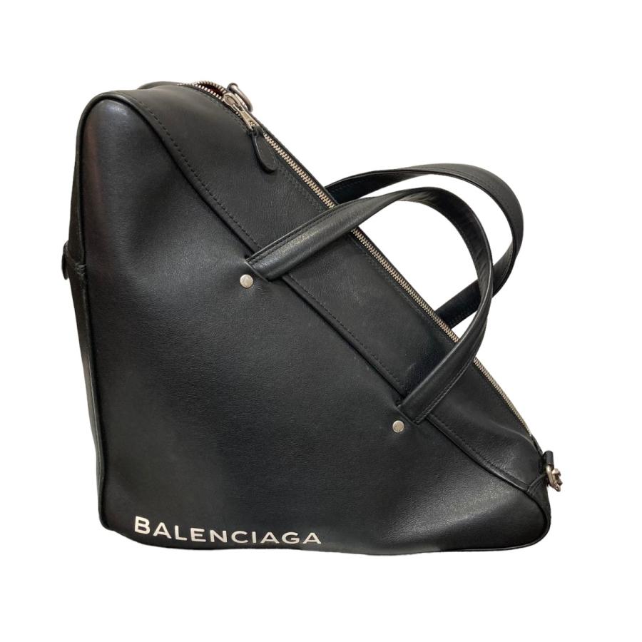 BALENCIAGA 【値下げ】BALENCIAGA トライアングルダッフルMショルダーバッグ ブラック (自由が丘店) : カインドオルYahoo!店 - 通販 - Yahoo!ショッピング