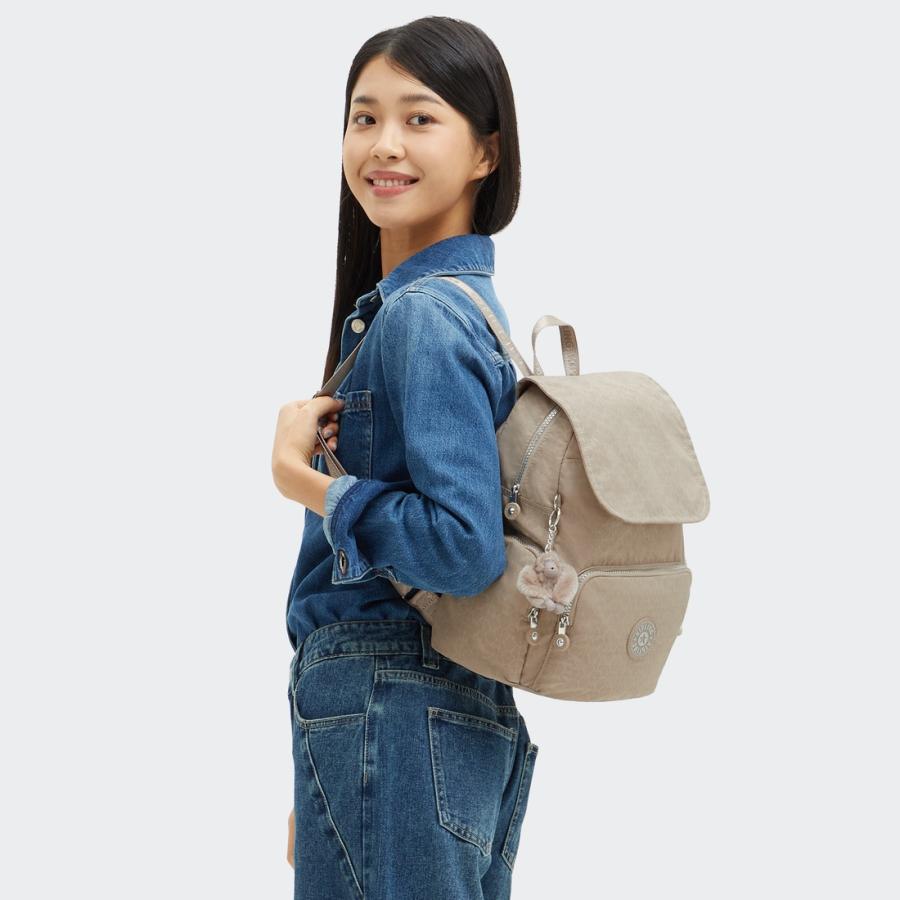 kipling（キプリング） 公式 リュック バックパック CITY ZIP S(Glorious Be Sil) シティジップエス(グロリアスベージュシルバー) KI735442N K ...