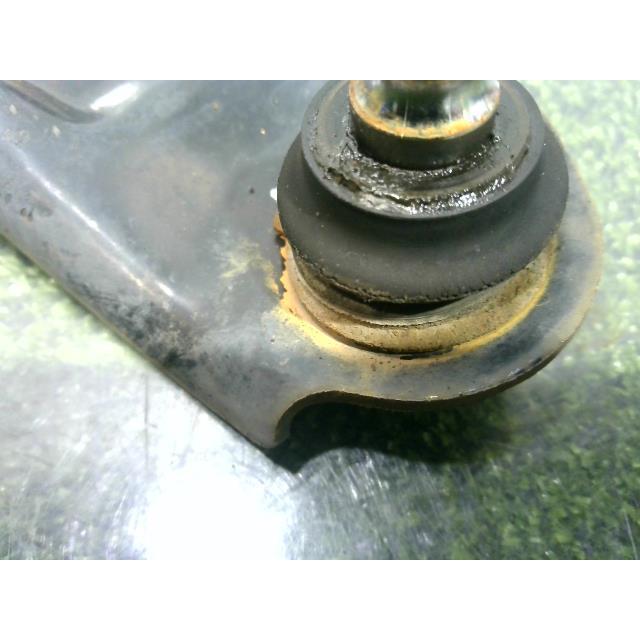 ノート DBA-E12 右フロントロアアーム NAH 54500-3VA1A : キタグチ ヤフー店 - 通販 - Yahoo!ショッピング